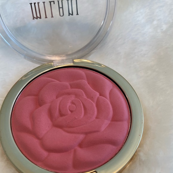 Milani | Makeup | Milani Blush Tea Rose Rose Blush | Poshmark